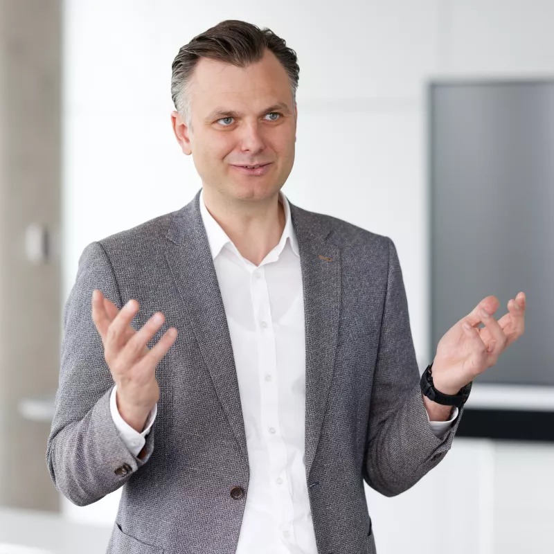 Spotlight on Battery | Porsche Consulting